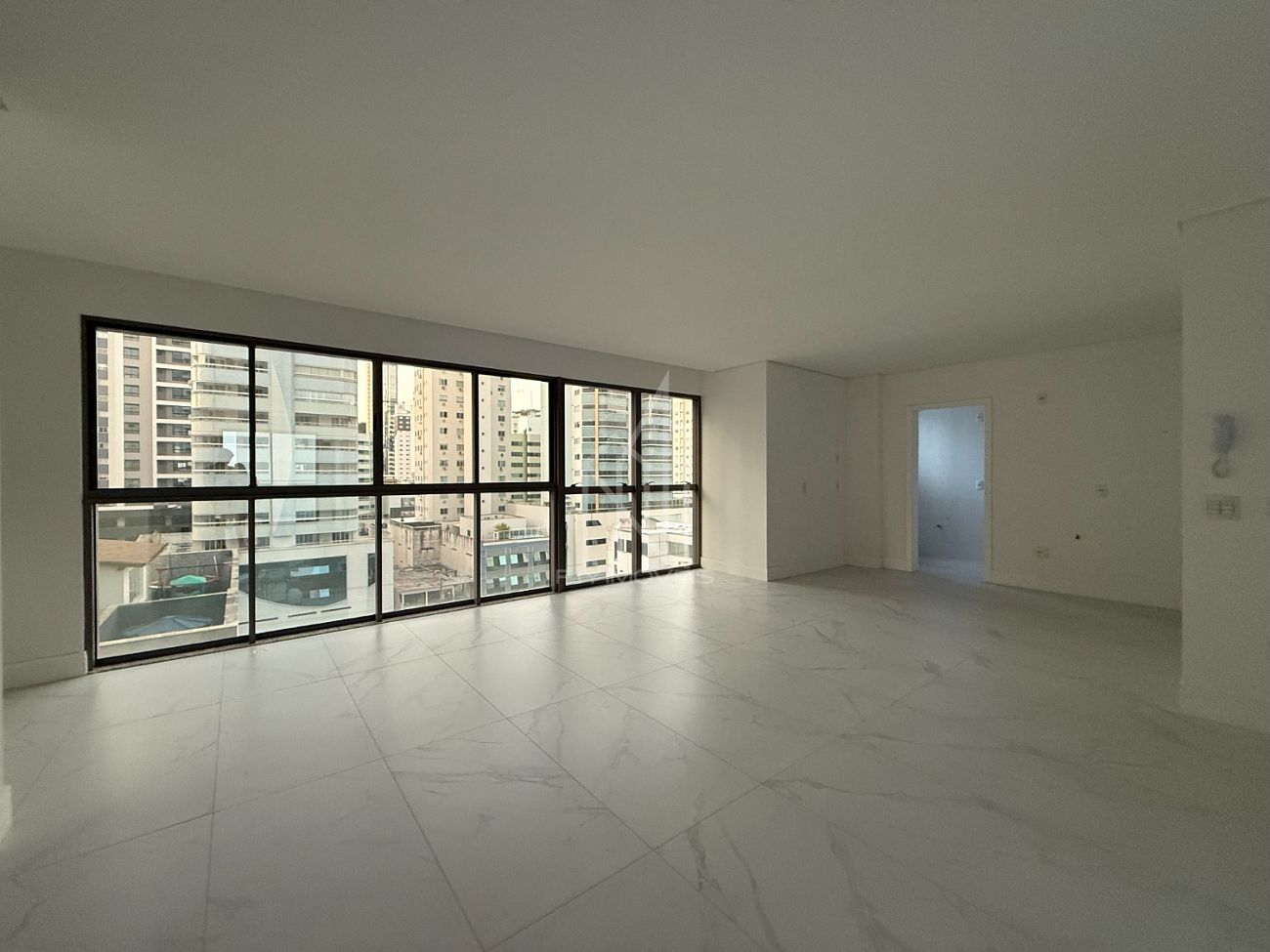 Apartamento Garden no Edifício Las Brisas à Venda em Balneário Camboriú - Apartamento garden no ...