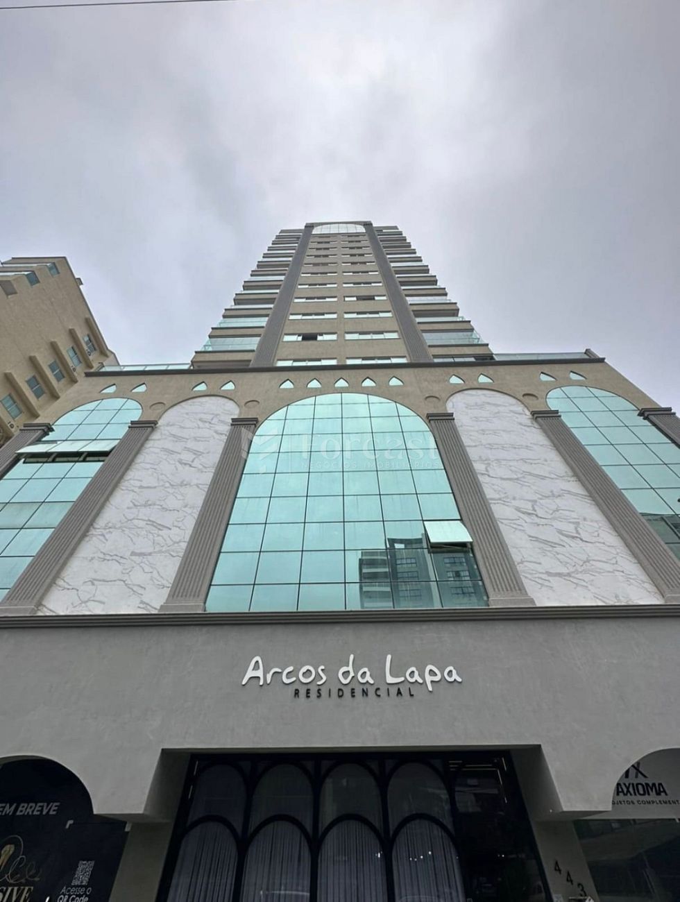 Apartamento no Edifício Arcos da Lapa à Venda em Itapema - ARCOS DA LAPA